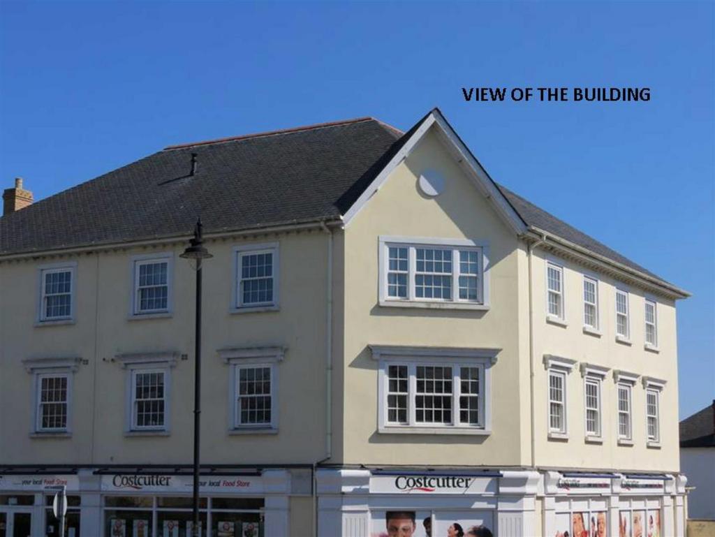 Polkyth Parade, St Austell 2 bed apartment for sale - £140,000