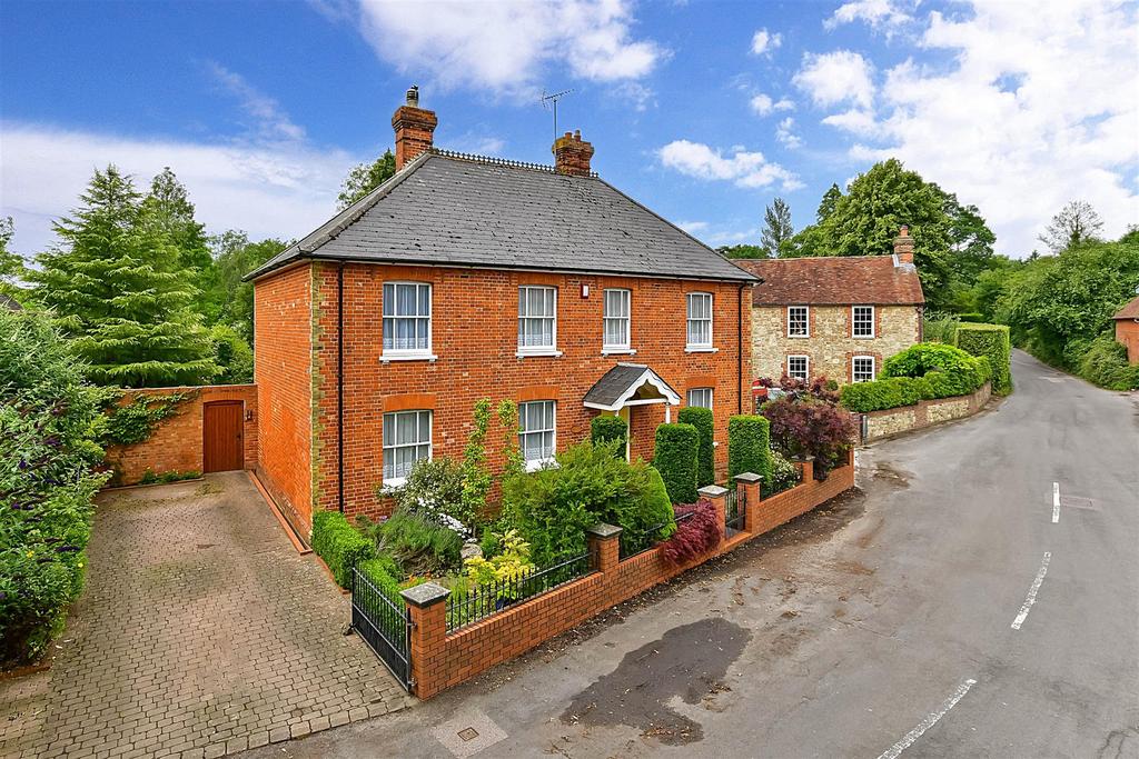 High Cross Road, Ivy Hatch... 5 bed detached house - £1,500,000