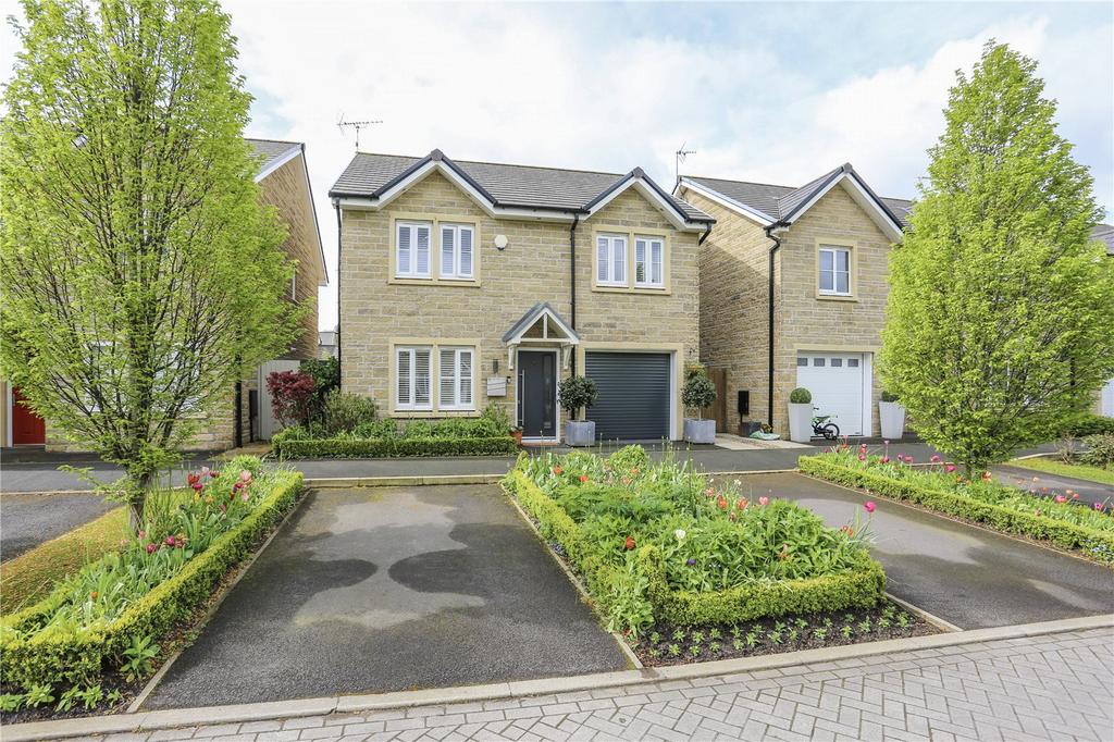 Calico Drive, Strines, Stockport... 4 bed detached house - £500,000