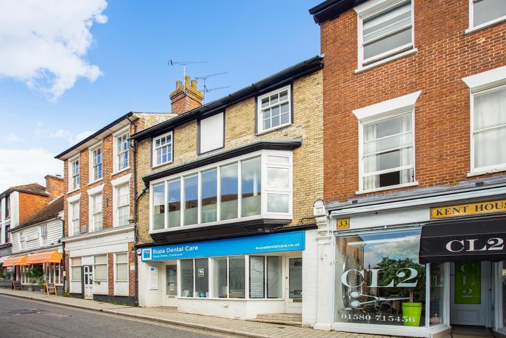 Stone Street, Cranbrook, Kent, TN17 3HF 3 bed flat for sale - £325,000