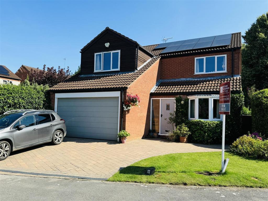Riverside, Southwell 4 bed detached house - £485,000