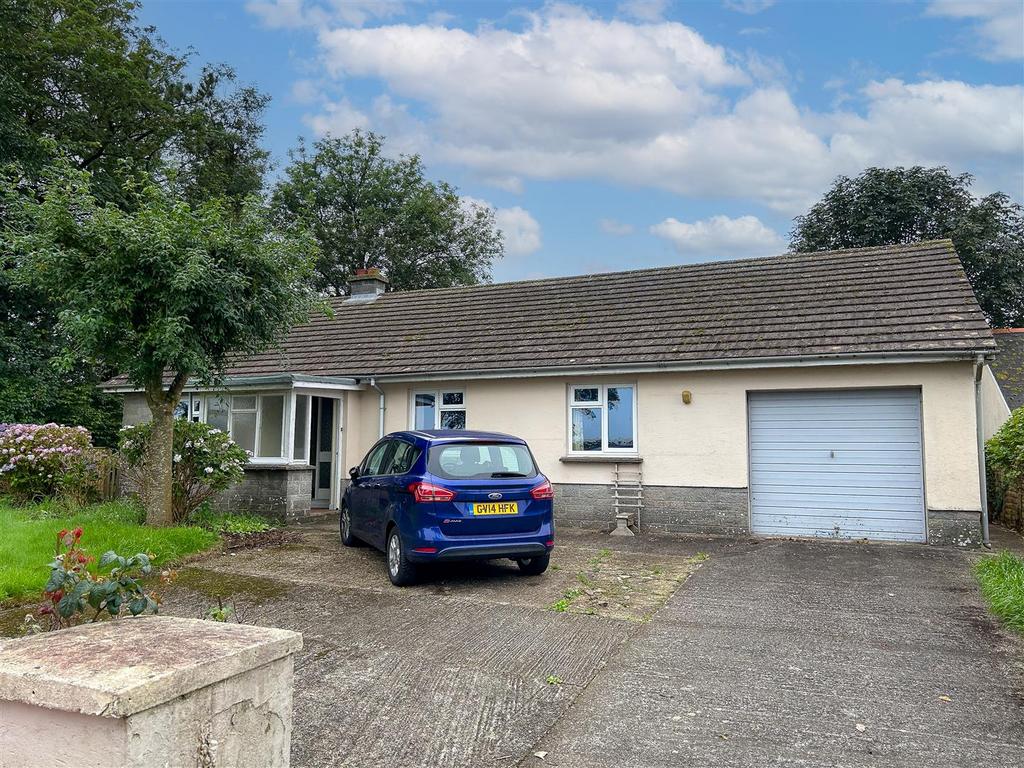 Greenwood, Bethlehem SA62 5QL 3 bed bungalow for sale - £280,000