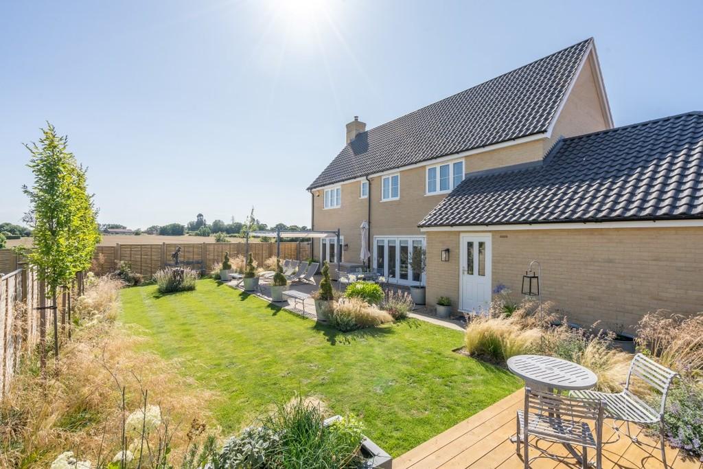 Daisy Way, Gillingham, Beccles 5 bed detached house for sale - £625,000