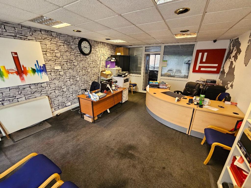 Slade Lane, Burnage, Manchester, M19 Office to rent - £750 pcm (£173 pw)