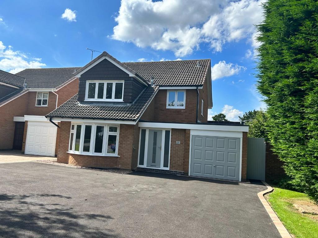 Purnells Way, Knowle, Solihull 4 bed detached house - £2,500 pcm (£577 pw)