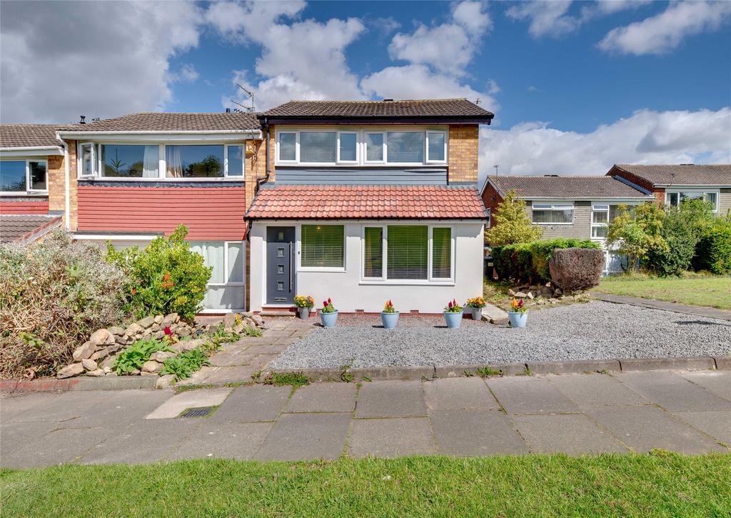 Marston Walk, Whickham, NE16 3 bed end of terrace house - £240,000
