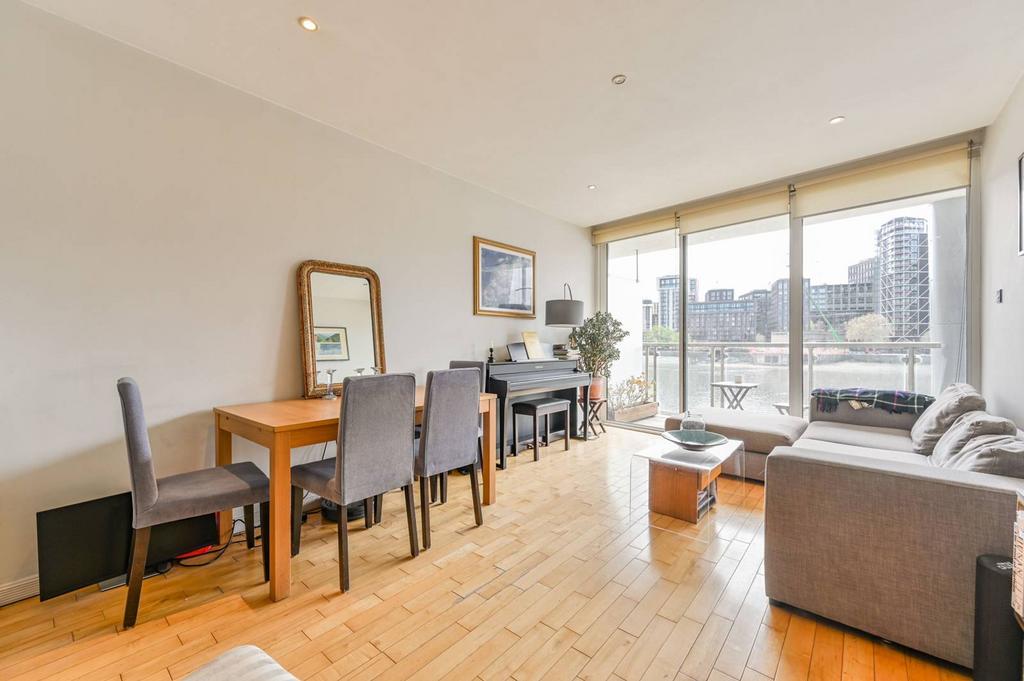 Grosvenor Road, Pimlico, London, SW1V 1 bed flat - £2,709 pcm (£625 pw)