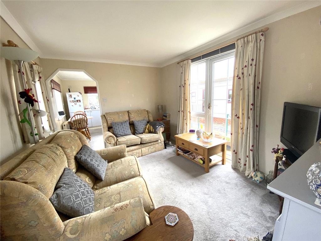 Highfield, Tower Park, Hullbridge, Hockley, SS5 2 bed retirement ...