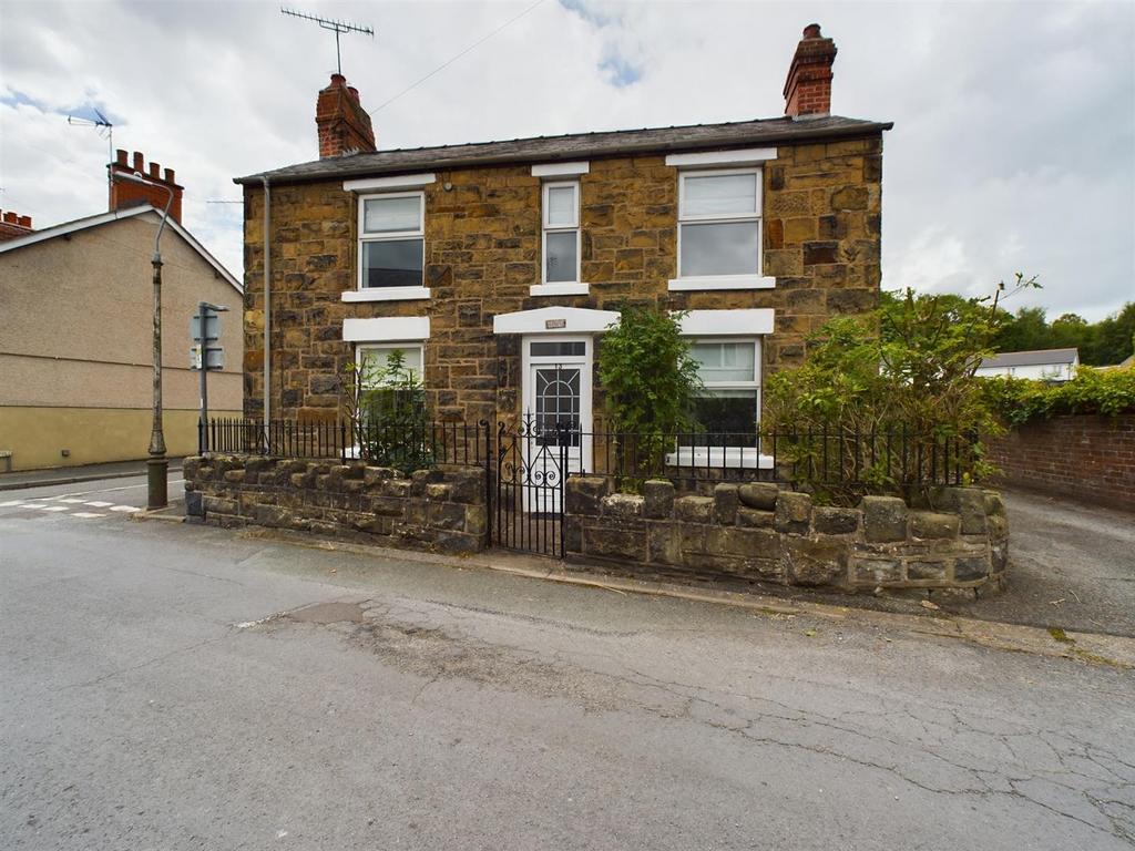High Street, Southsea, Wrexham 2 bed detached house - £179,950