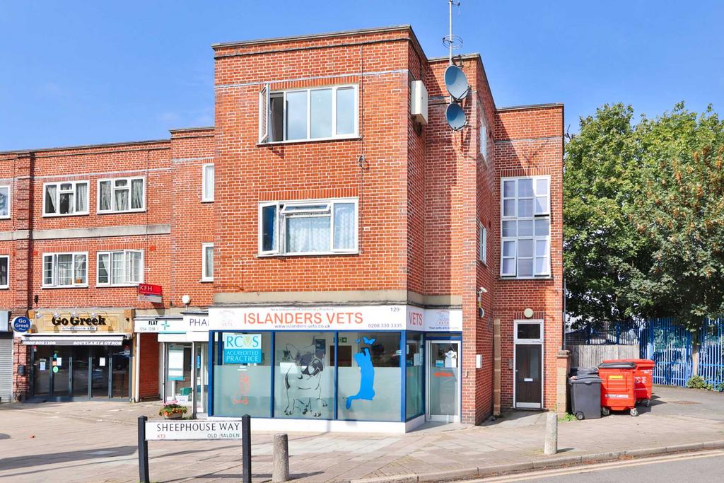 Manor Drive North, New Malden 2 bed flat - £1,500 pcm (£346 pw)