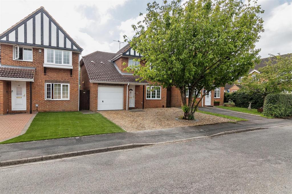 Marley Fields, Leighton Buzzard... 3 bed detached house - £450,000