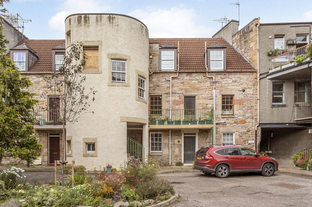 2C Grange Court, Newington, EH9 1PX 1 bed flat - £180,000