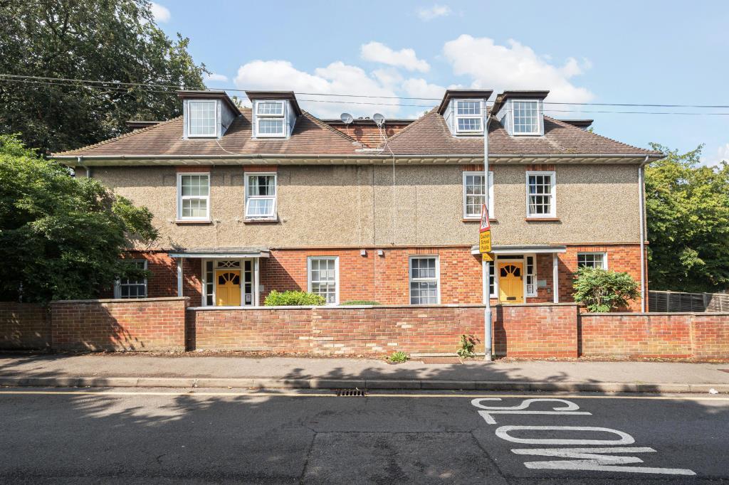 Maidenhead, Berkshire, SL6 1 bed flat - £210,000