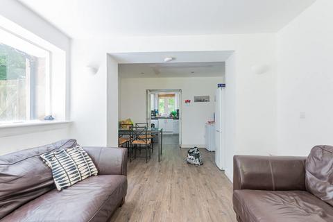 Houses to rent in Midlothian | OnTheMarket