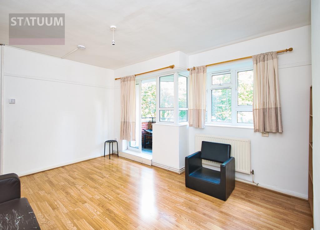 Devons Road, Bow, London, E3 3 bed flat - £2,700 pcm (£623 pw)