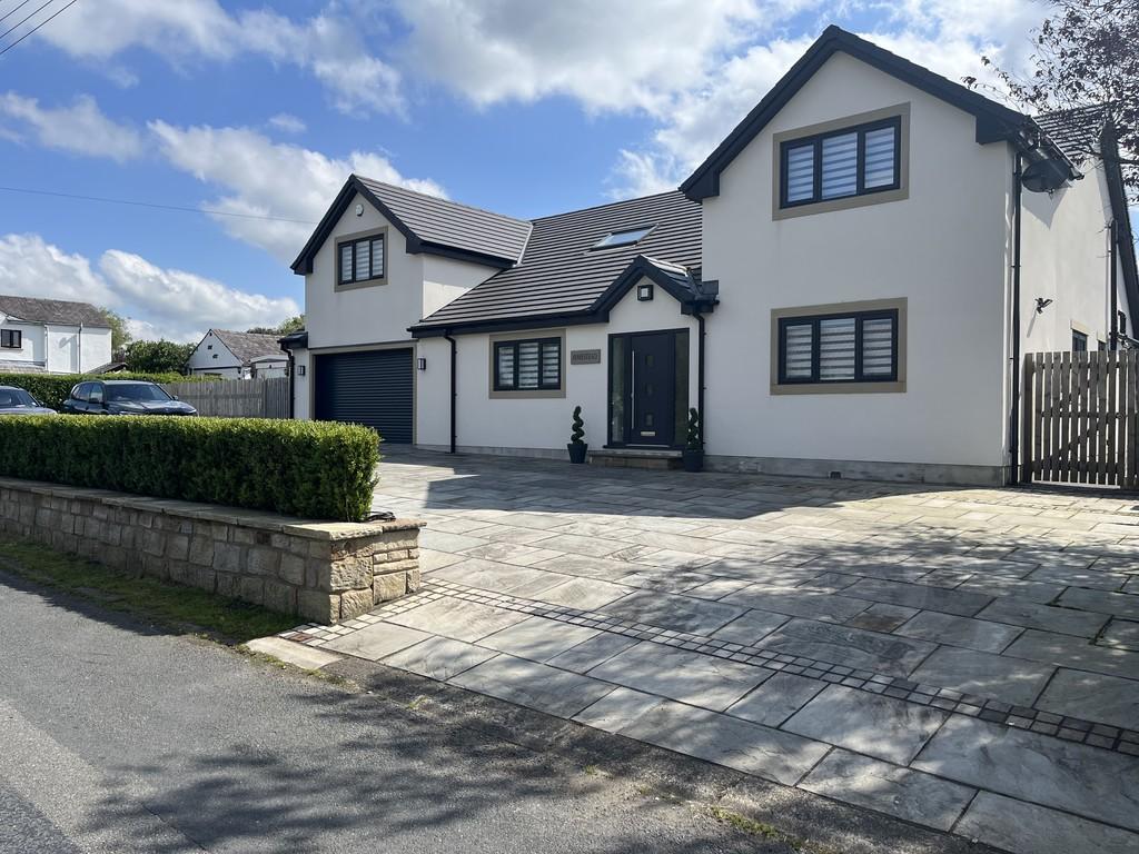 Higher Commons Lane, Balderstone 4 bed detached house - £895,000