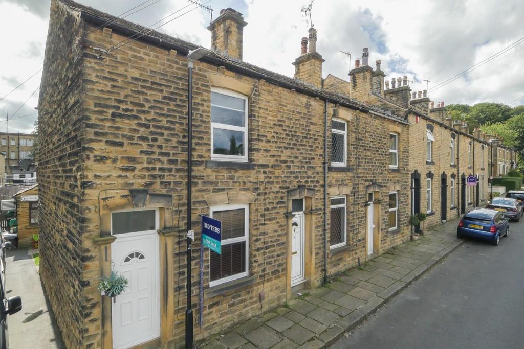 Bryan Street, Farsley, LS28 5JP 2 bed terraced house - £220,000