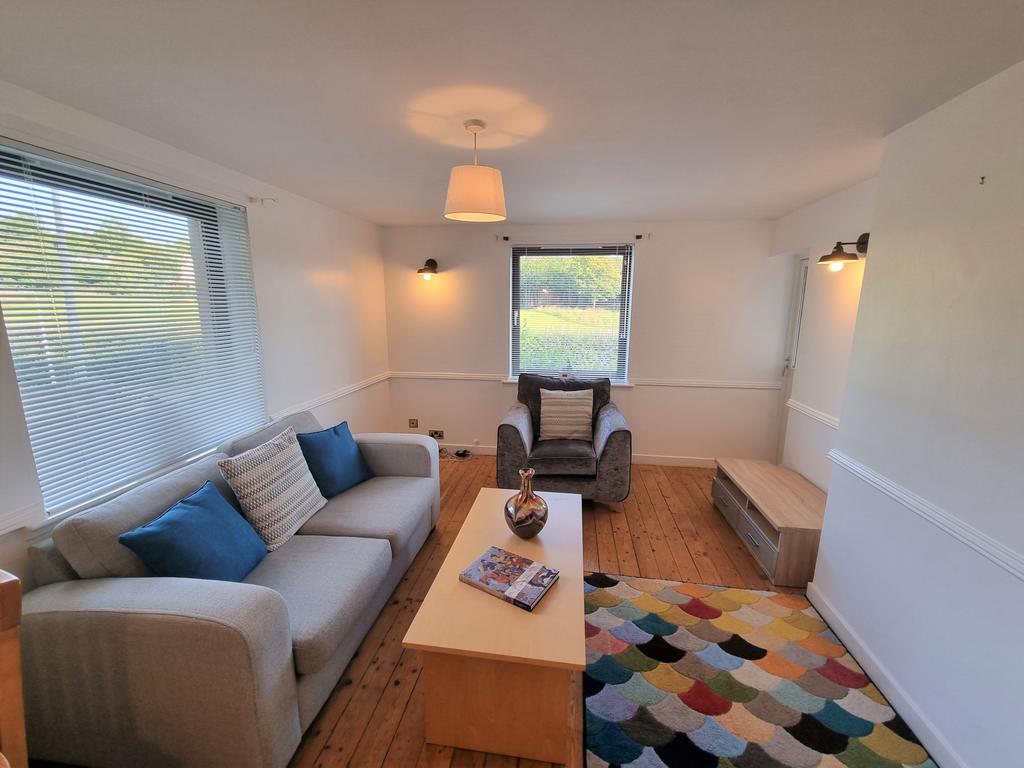 Morrison Drive, Garthdee, Aberdeen, AB10 2 bed flat - £795 pcm (£183 pw)