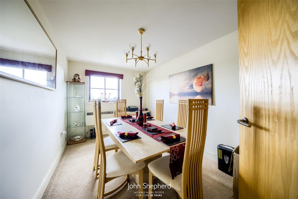 Walsall Road, West Bromwich, West Midlands, B71 2 bed flat for sale - £90,000