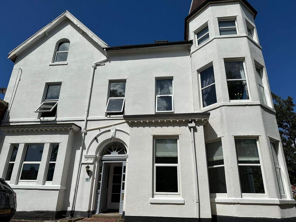 Liverpool Road, Southport, PR8 4DF 1 bed ground floor flat - £650 pcm ...