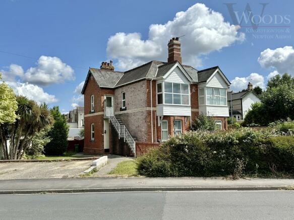 Decoy Road, Newton Abbot 1 bed flat - £795 pcm (£183 pw)