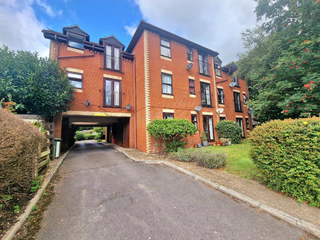 Spring Road, Sholing 1 bed flat - £850 pcm (£196 pw)
