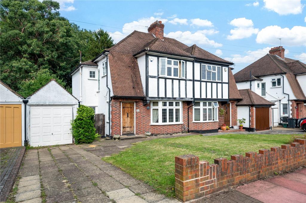 Pickhurst Mead, Bromley, BR2 3 bed semi-detached house - £750,000