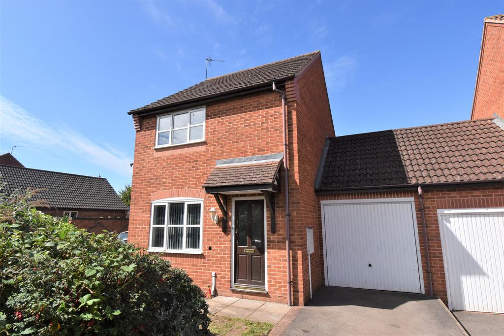 Cobham Green, Whitnash, CV31 2TH 2 bed link detached house - £289,950
