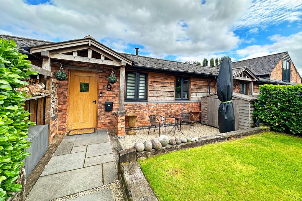 Oldwich Lane West, Chadwick End, B93 1 bed barn conversion for sale - £ ...