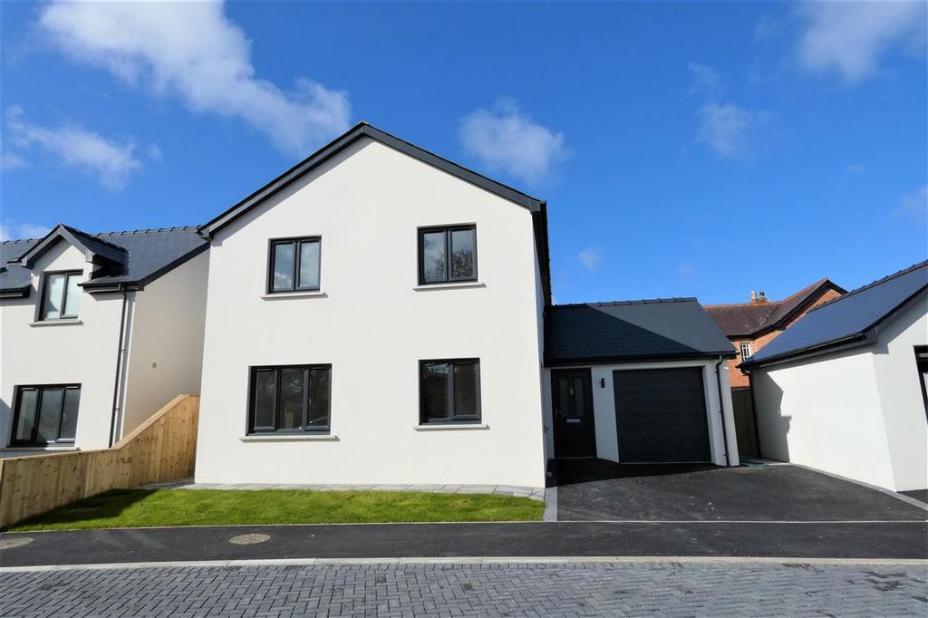 Maes Y Gilbert Clarbeston Road 4 Bed Detached House £329 950