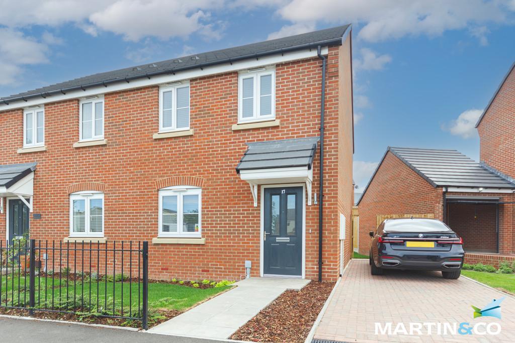 West Bromwich Street, Oldbury, B69 2 bed semi-detached house - £900 pcm ...