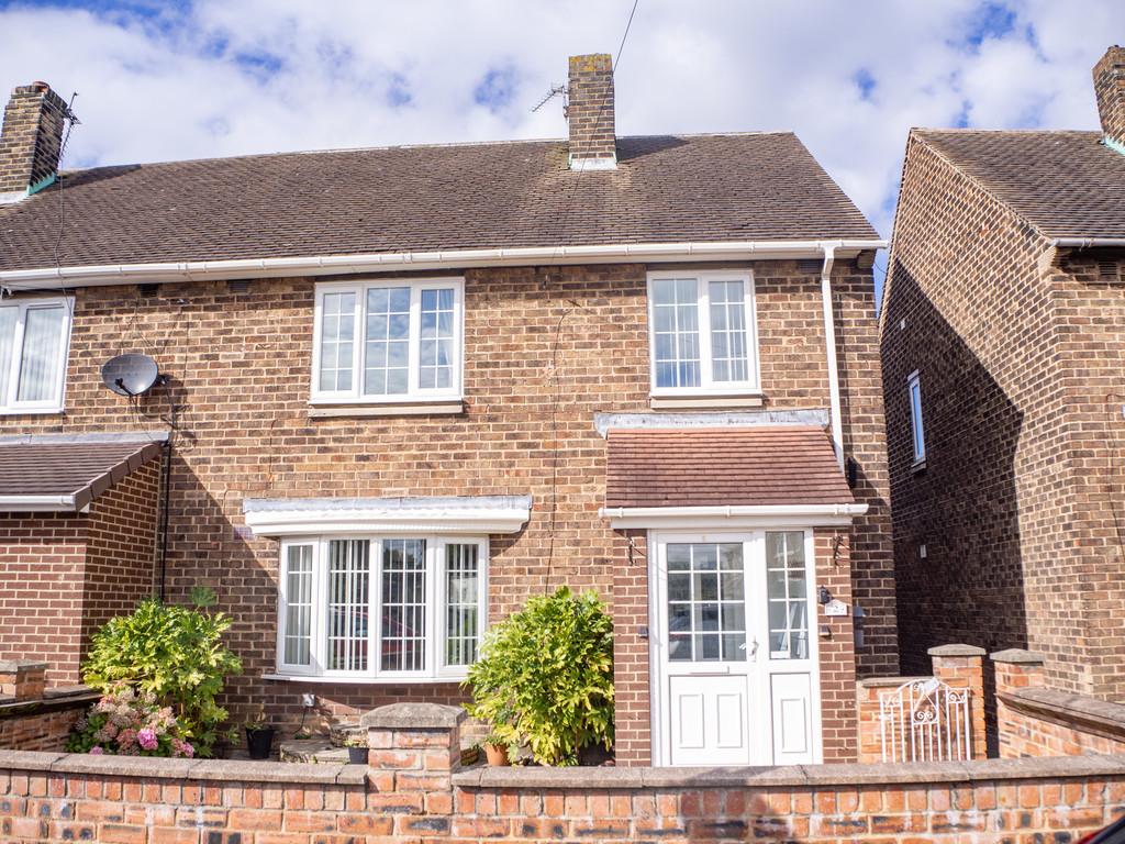 Sharp Crescent, Gilesgate 4 bed semi-detached house - £2,254 pcm (£520 pw)