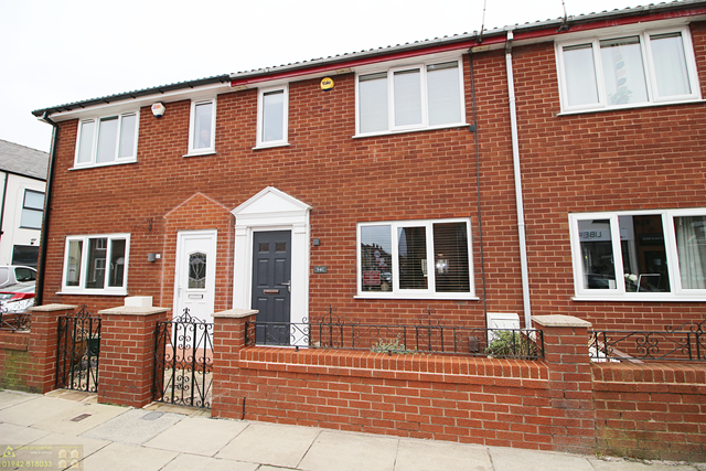 Church Street, Westhoughton, BL5 3RZ... 3 bed mews - £185,000