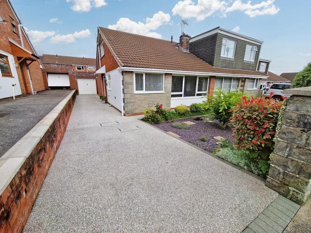 Bryn Rhedyn, Pencoed, Bridgend 3 bed semi-detached bungalow - £250,000