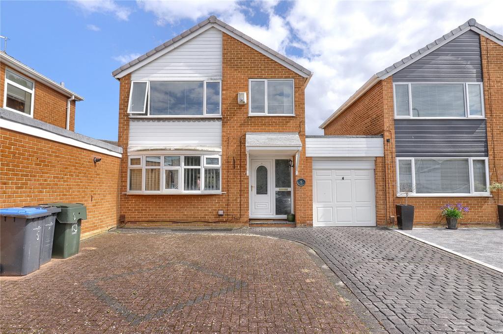 Axminster Road, Hemlington 3 bed link detached house - £160,000