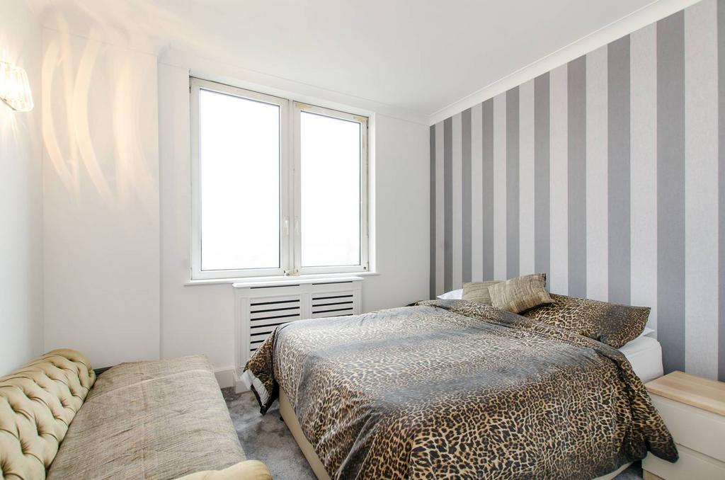 Chelsea Harbour, Chelsea, London, SW10 2 bed flat - £3,359 pcm (£775 pw)