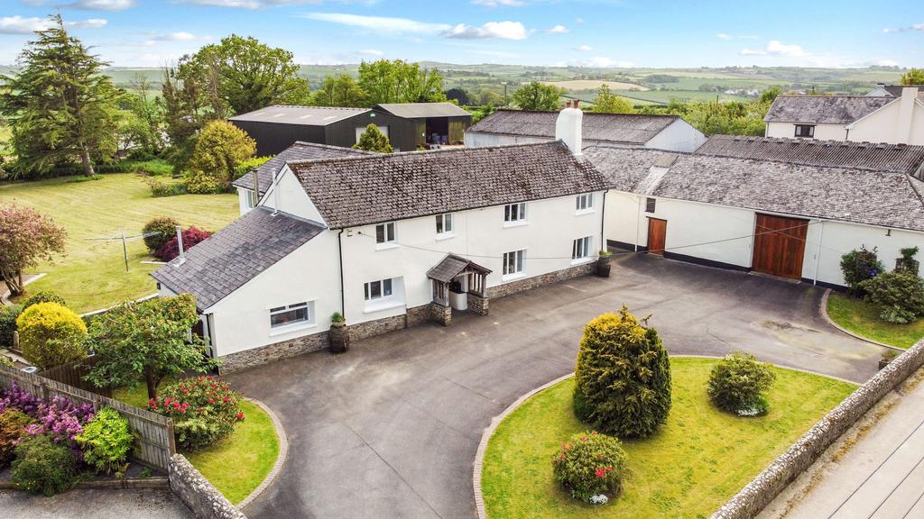 Harracott, Barnstaple EX31 4 bed detached house - £900,000