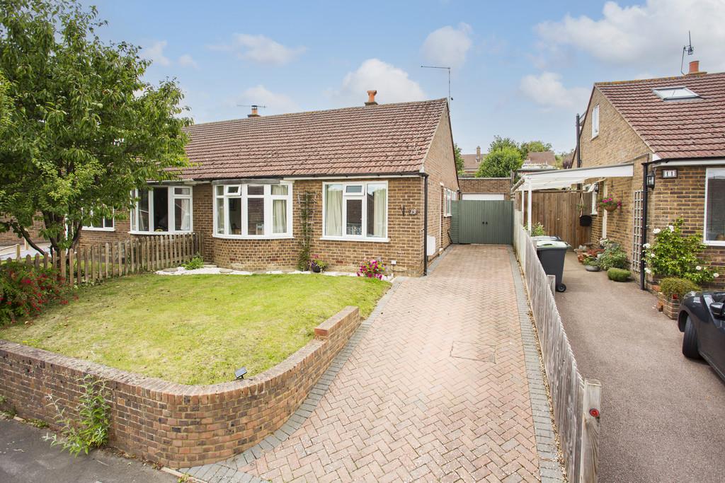 Pen Way, Tonbridge 2 bed semi-detached bungalow - £400,000