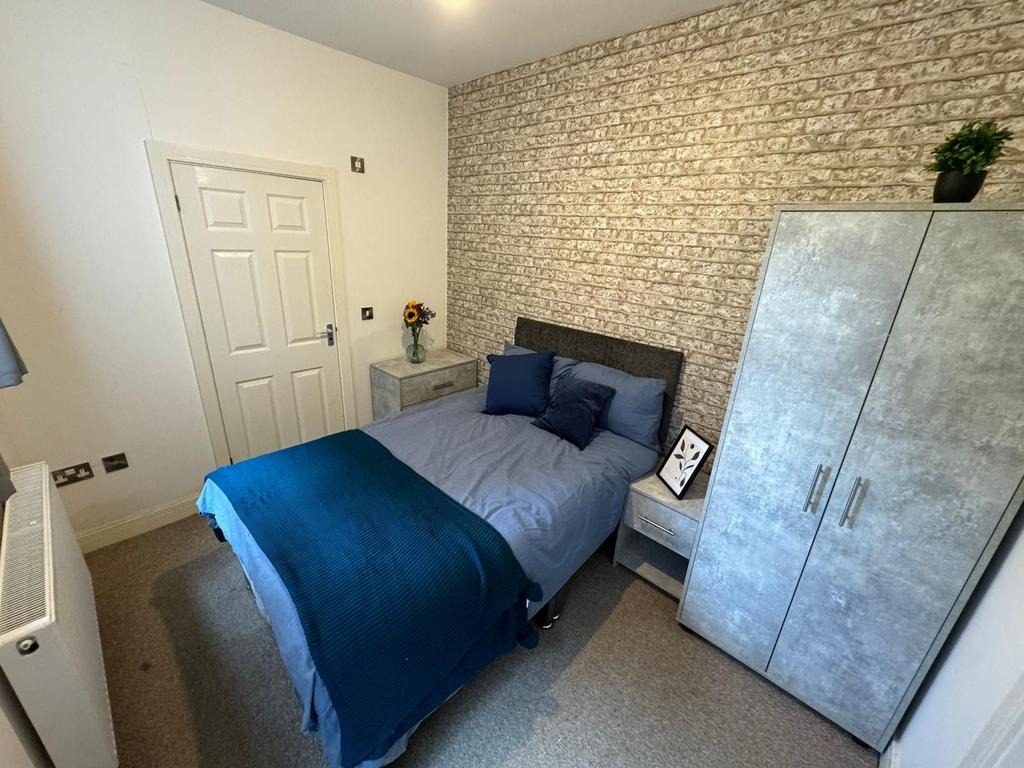 HMO Room 2, Earlesmere Avenue 1 bed in a house share - £498 pcm (£115 pw)