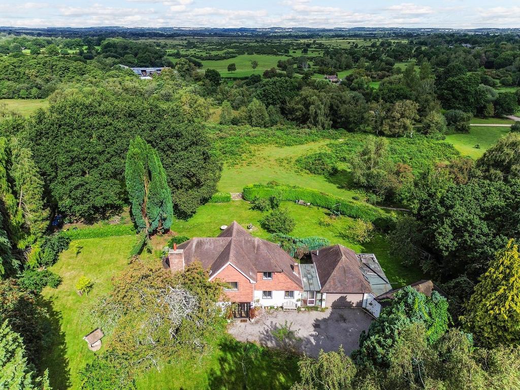 Bramshaw, Lyndhurst, SO43 3 bed detached house for sale - £1,150,000