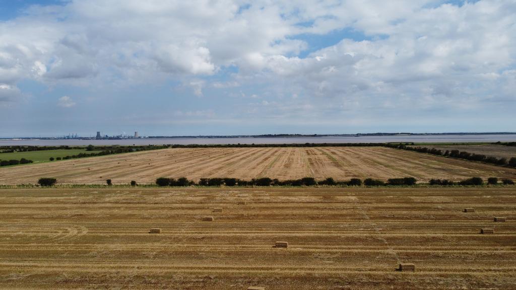 Goxhill DN19 Farm land - £700,000
