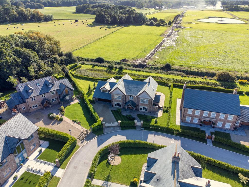 Ballam Oaks, Lytham St. Annes, FY8 5 bed detached house for sale - £2,100,000