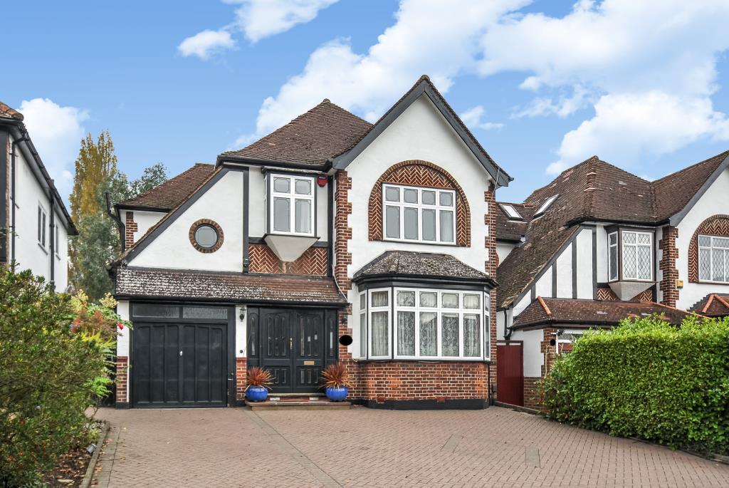 Edgware, Harrow, HA8 5 bed detached house - £4,750 pcm (£1,096 pw)