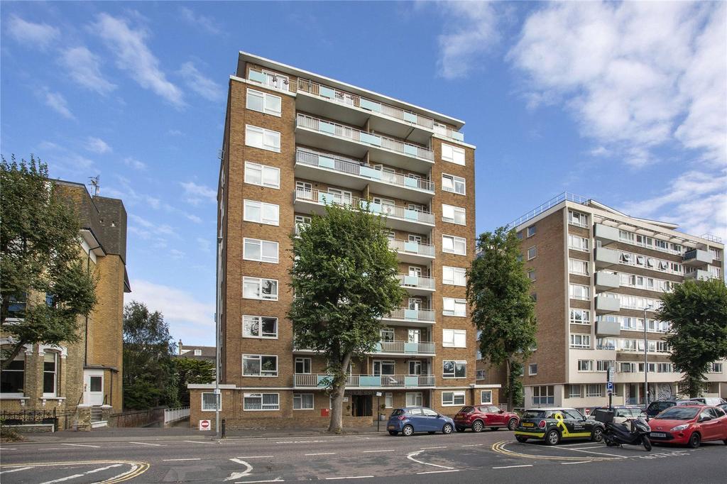 Grove Court, The Drive, Hove, East... 2 bed apartment - £1,550 pcm (£ ...
