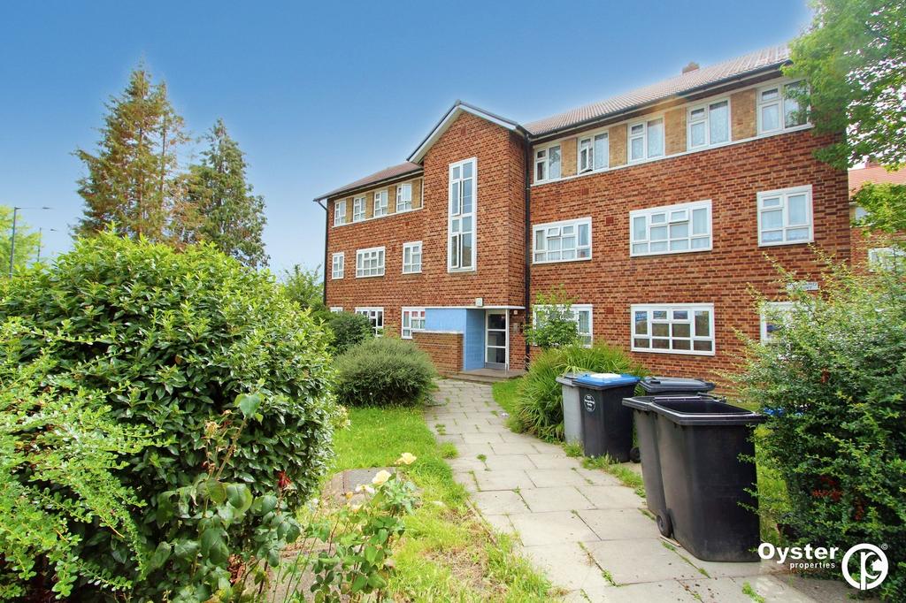 Mallard Way, Mallard Court Mallard... 2 bed flat - £1,700 pcm (£392 pw)
