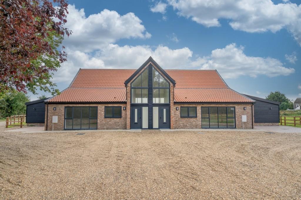 Gisleham, Suffolk 3 bed barn conversion - £1,800 pcm (£415 pw)