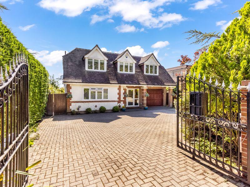 The Ridgeway, Northaw EN6 6 bed detached house for sale - £1,699,950
