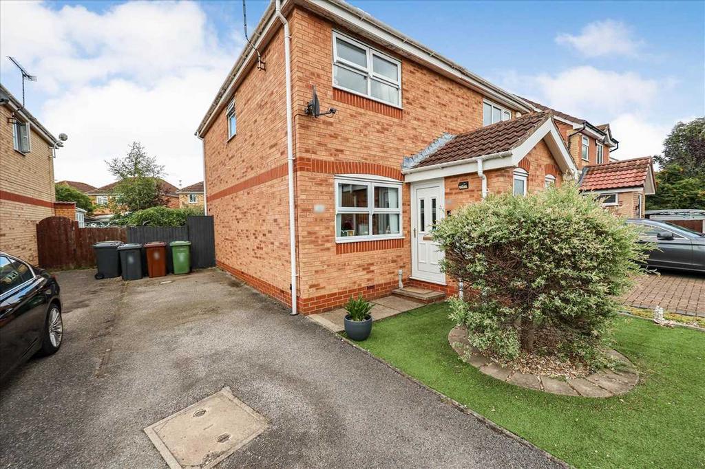 Primrose Close, Lincoln 2 bed semi-detached house - £170,000