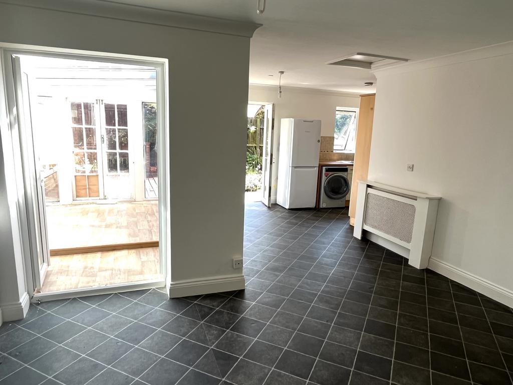 Bury Hall Lane, Alverstoke, Gosport PO12 1 bed detached house - £895 ...
