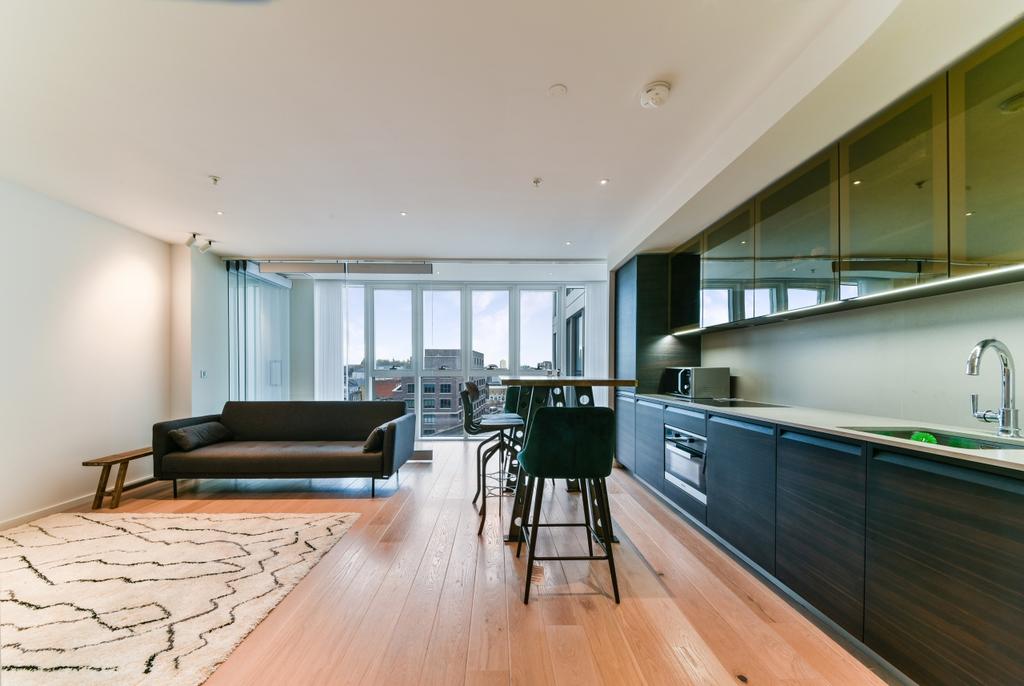The Waterson Building, Long Street... 1 bed apartment - £2,925 pcm (£ ...